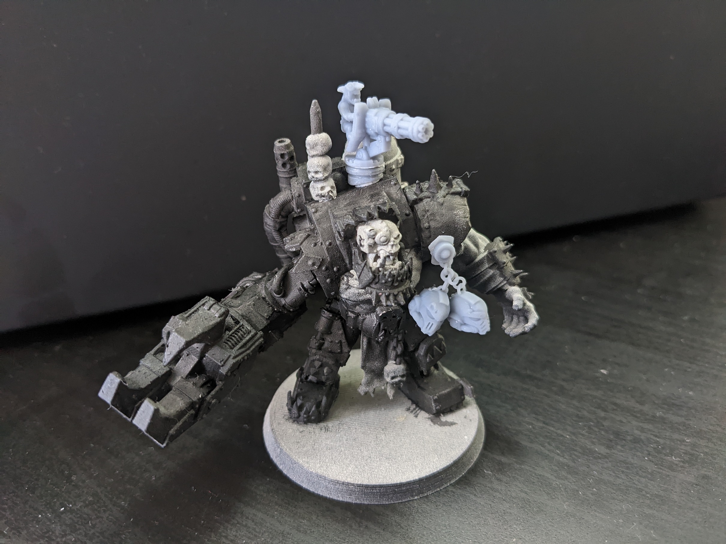 Free STL file Extremely mad grot on mounted dakka gun・3D printing ...
