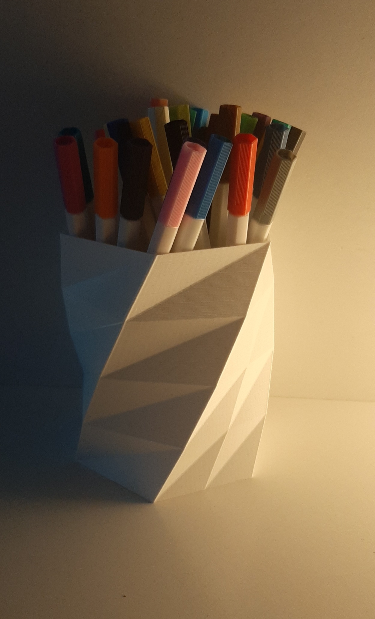 Free STL file Pen holder・Design to download and 3D print・Cults