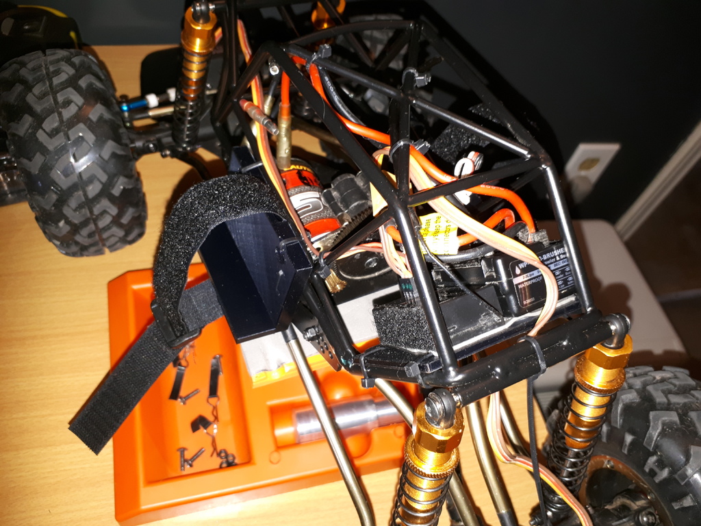 Free 3D file Side Battery holder for Integy roll cage 2.2・3D print ...