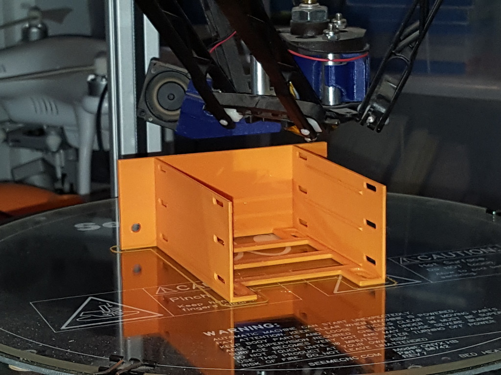 Free 3D file SSD Holder for Core P3 - Termaltake.・3D printer design to ...
