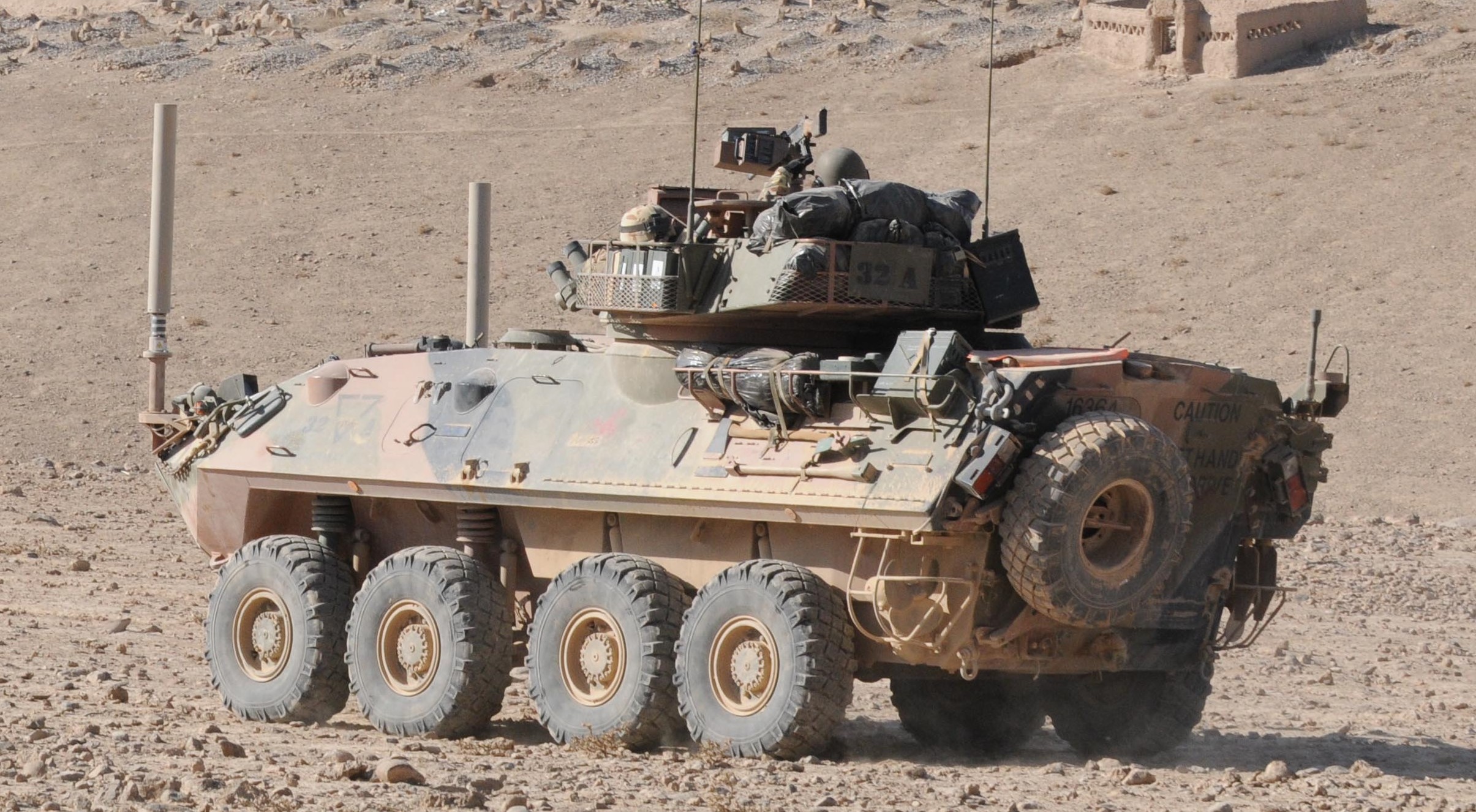 Free STL file 1/35 ASLAV ECM Bracket and GPS 🪖・3D printing idea to ...