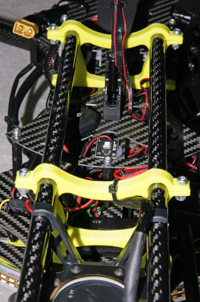 Free 3D file Black Manta Quadrocopter Gimbal Rail 🚁・Model to download ...