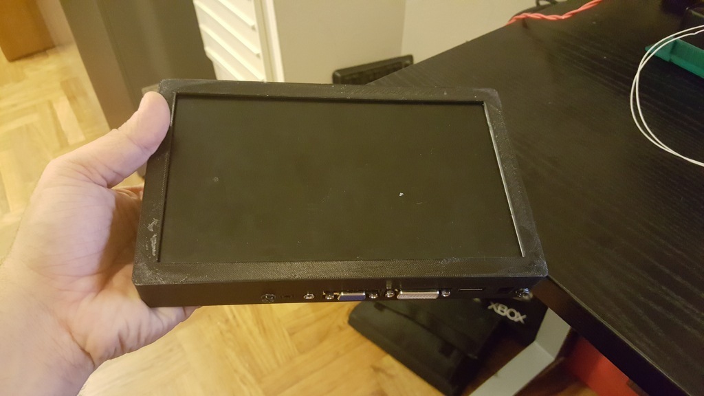 Free 3D file 8.9'' Lcd enclosure 🔌・Object to download and to 3D print・Cults