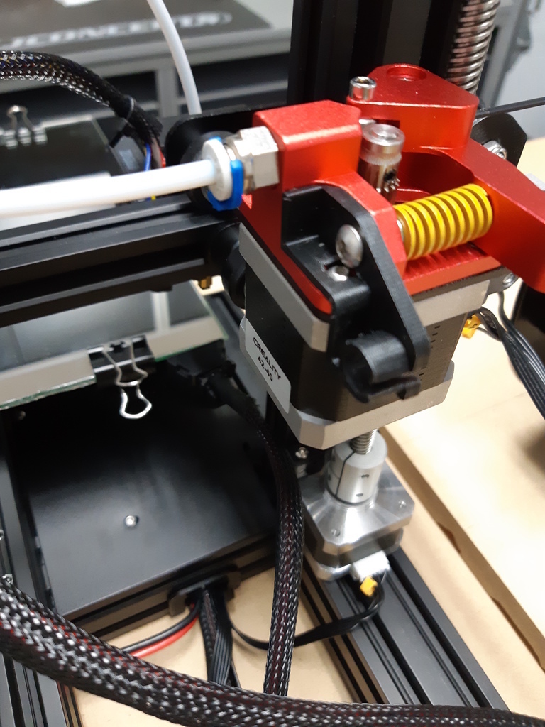 Free 3D file Creality dual gears extruder wire loom bracket・Template to ...