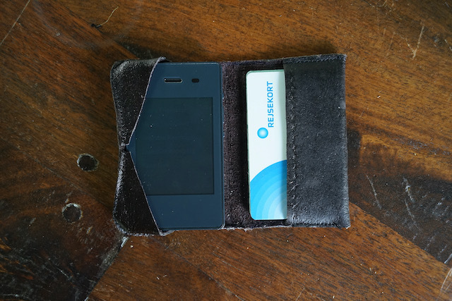 Free 3D file The Light Phone II Leather Case Template 📞・3D printable ...