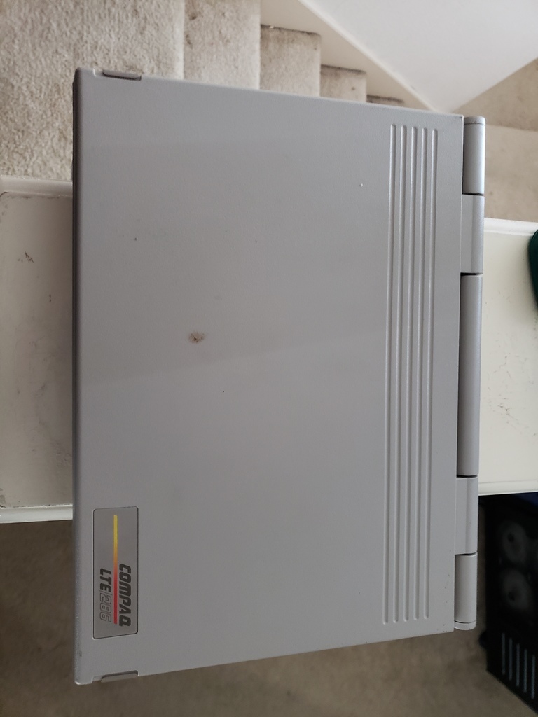 Free 3D file Compaq LTE 286 Battery Replacement・3D printing model to ...