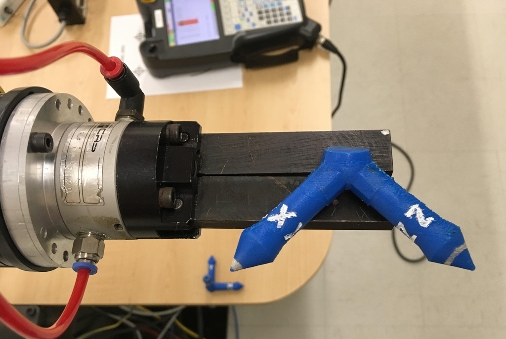 Free 3D file Triad / Trièdre 📐・Object to download and to 3D print・Cults