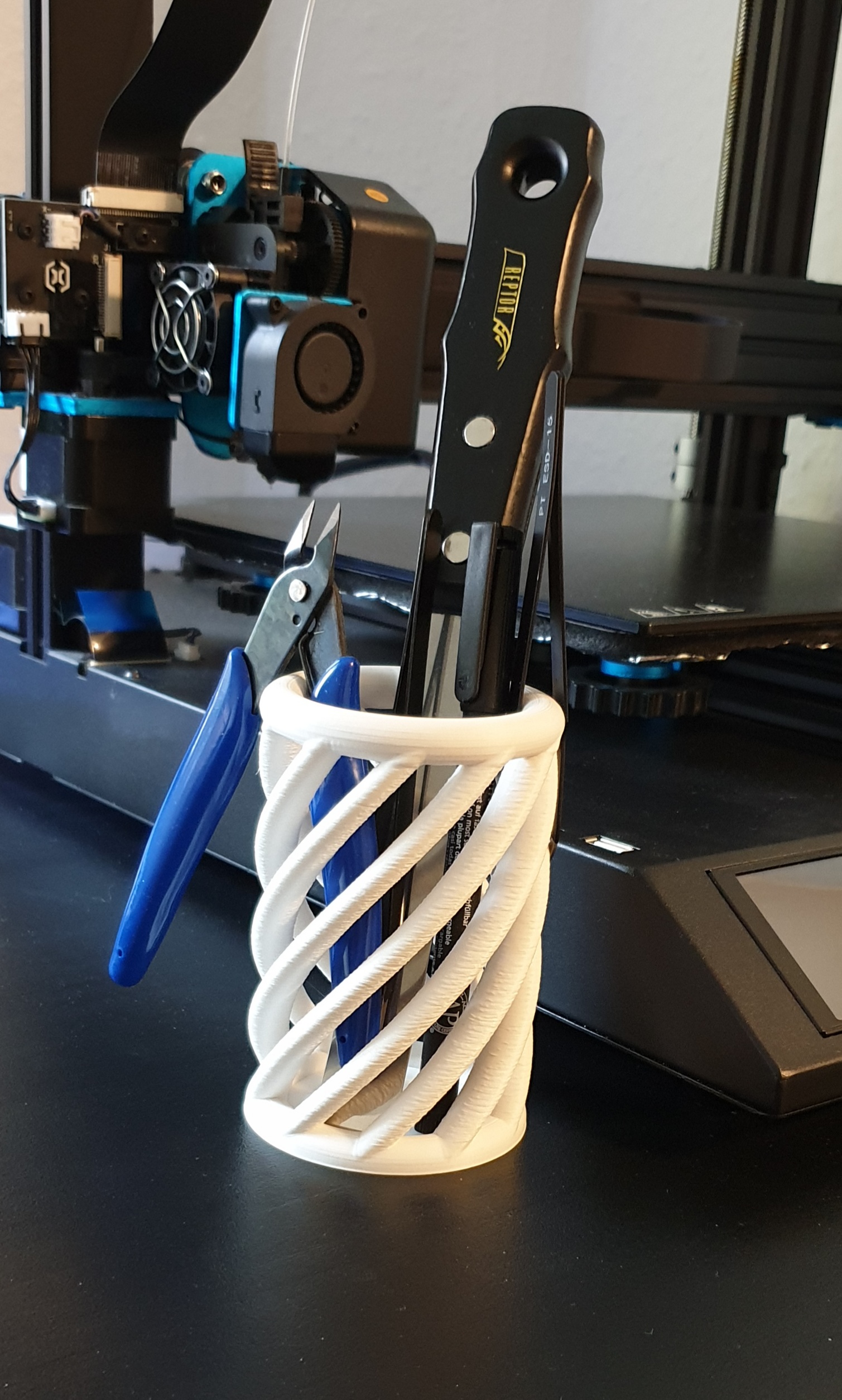 STL file Pen Cup・3D printable design to download・Cults