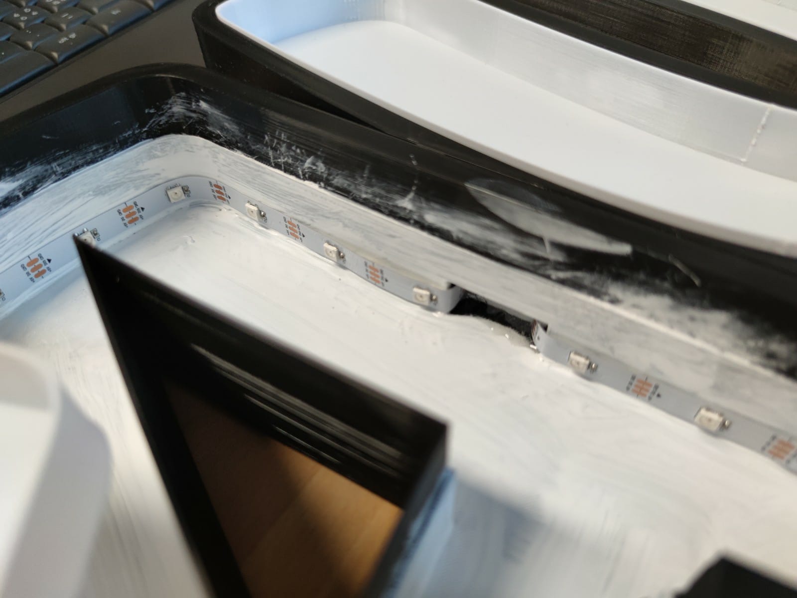 Free STL file XXL NAMETAG LED NAME LAMP LAURIN 🔦・3D print model to ...