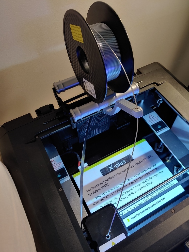 Free 3D file QIDI 3D X-Plus - Spool Feeder Filament Guide with Filter ...