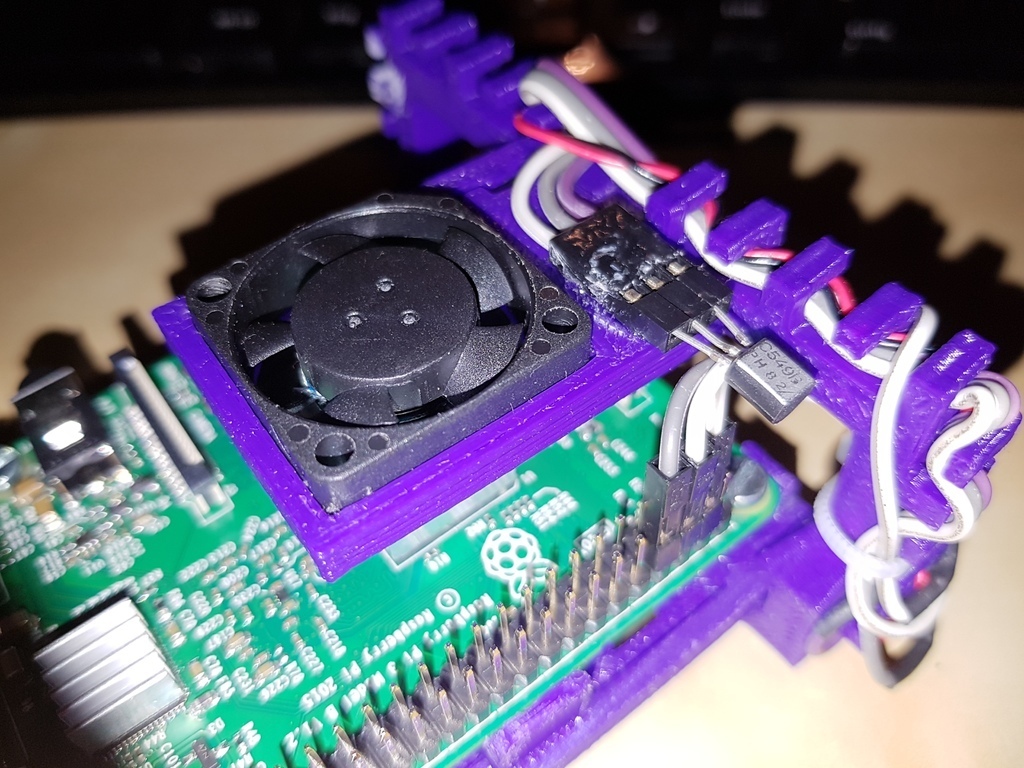 Fichier 3D gratuit Raspberry 3 Mount Anet A8 incl. plaque de montage et ...