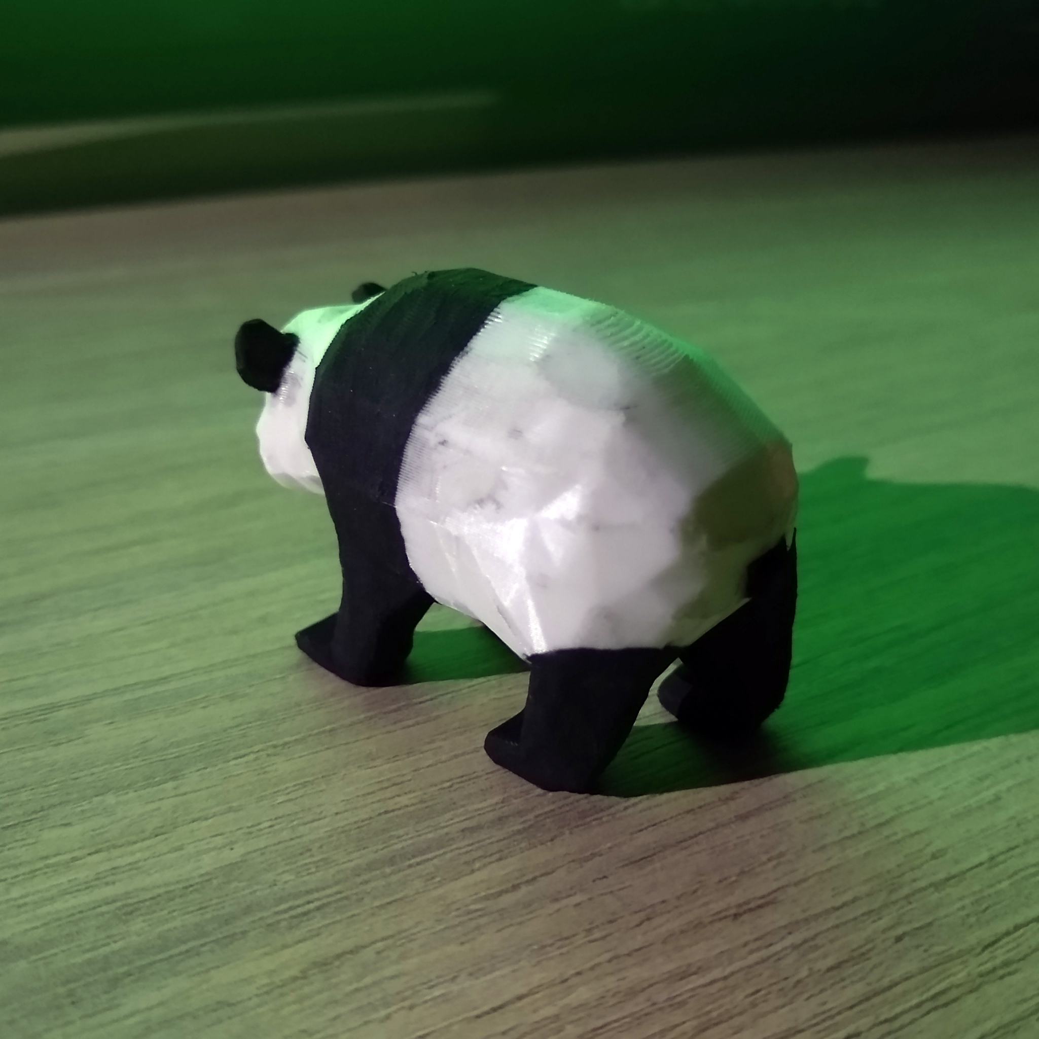 STL file LOW POLY PANDA・Template to download and 3D print・Cults