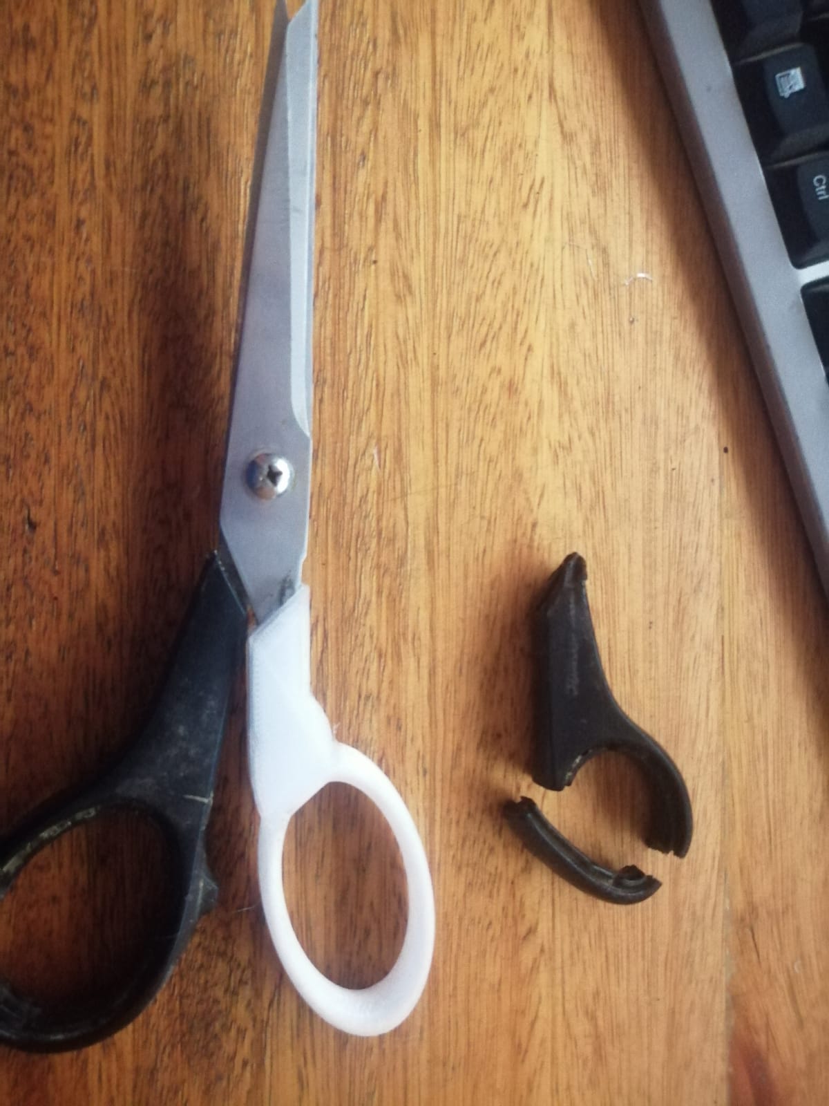 STL file scissors repair・3D printing template to download・Cults