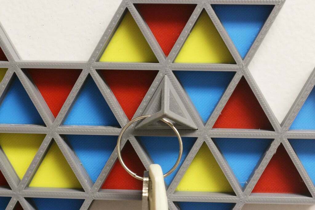 Free STL file Multi-Color Key Rack (AKA Tetra-key-dron, Mosaic key ...