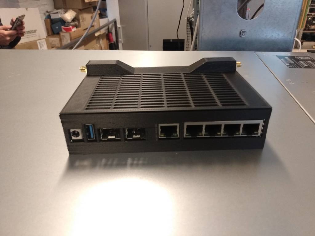 Free 3D file BPI-R3 case 🖥️・Design to download and 3D print・Cults