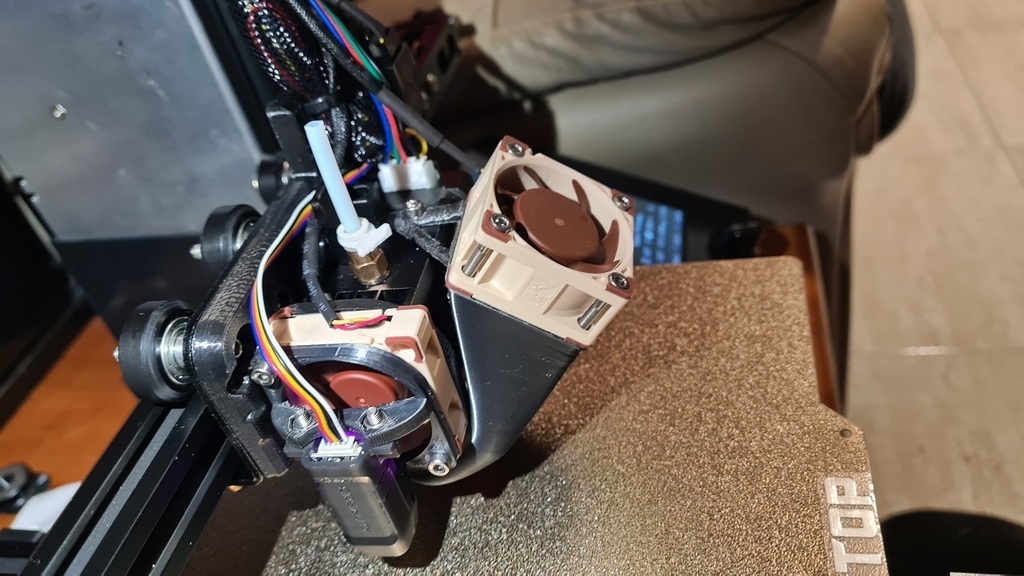 Free STL file Strong Biqu H2 mounting plate for Ender 3 with 40mm fan ...