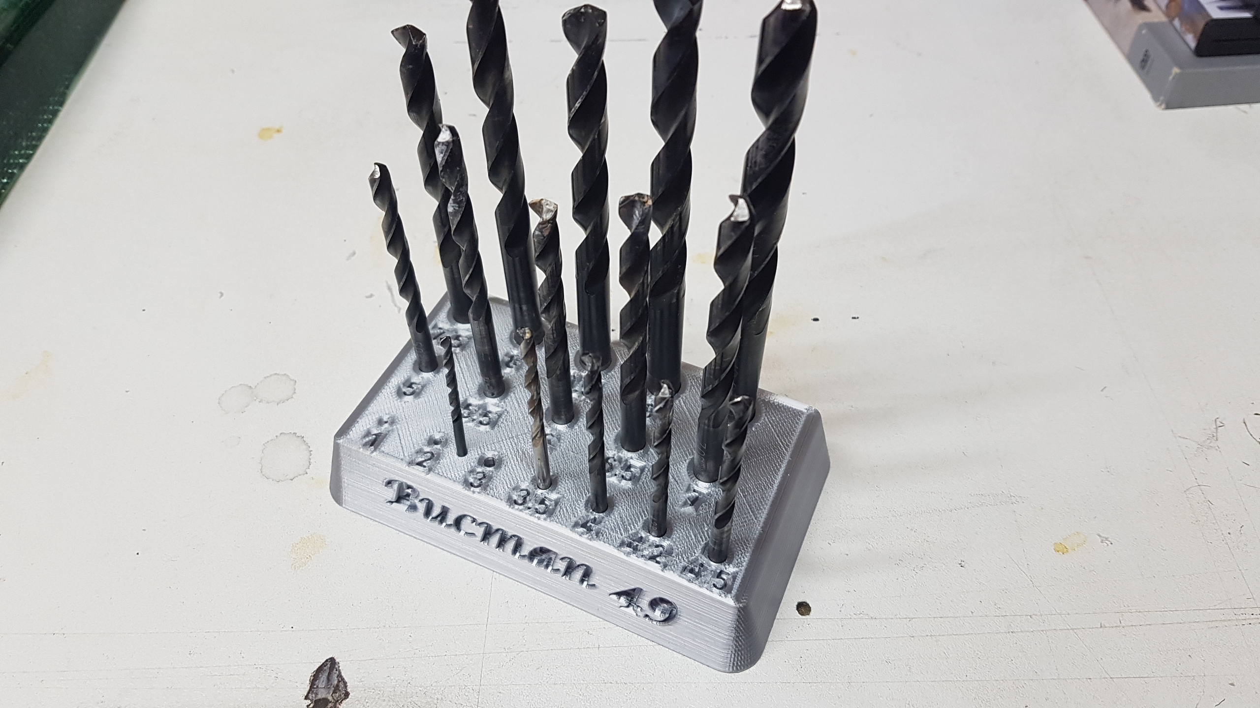 Free STL file drill support・3D printing template to download・Cults