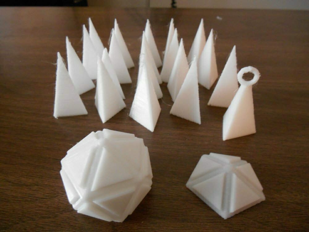 Free 3D file Icosahedron Star Christmas Ornament ⭐・3D printable design ...