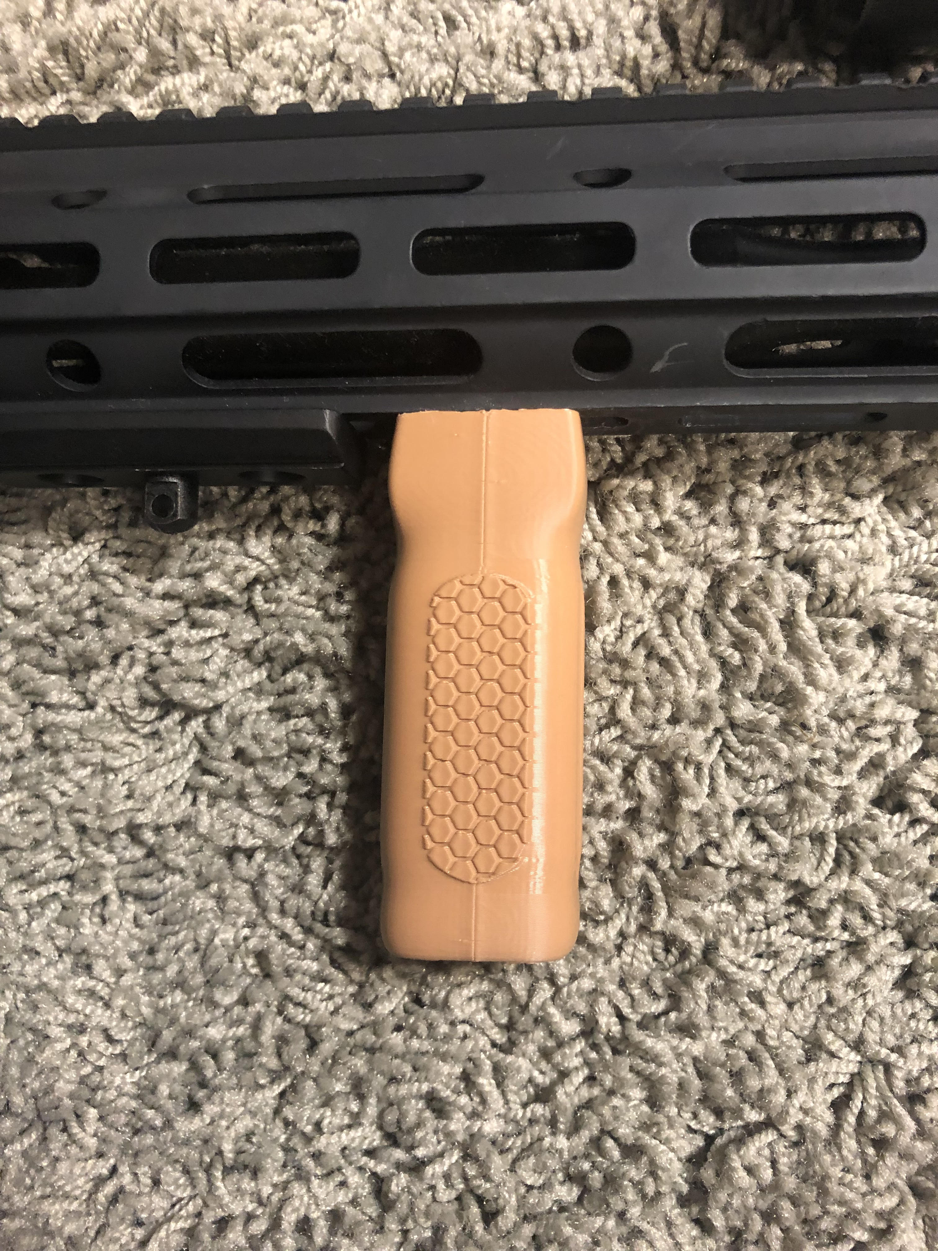 STL file Mlok Vertical Foregrip Grip Stippled・Template to download and ...