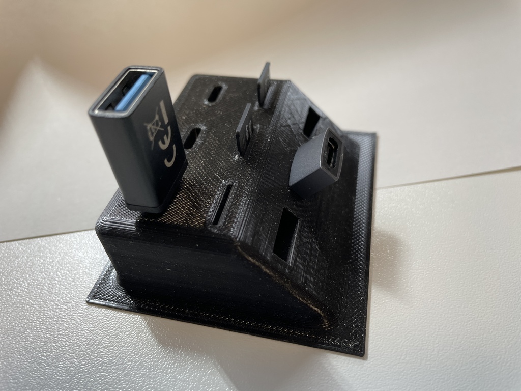 Free 3D file USB A, C und Micro SD Box・3D printer model to download・Cults