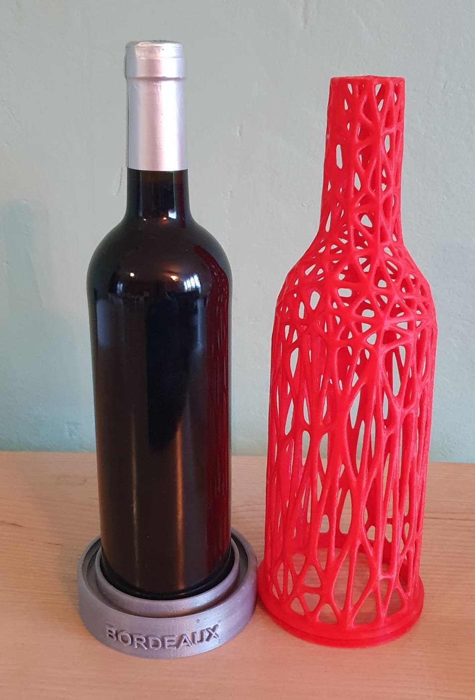 STL file Case Bottle Bordeaux lattice・3D print design to download・Cults