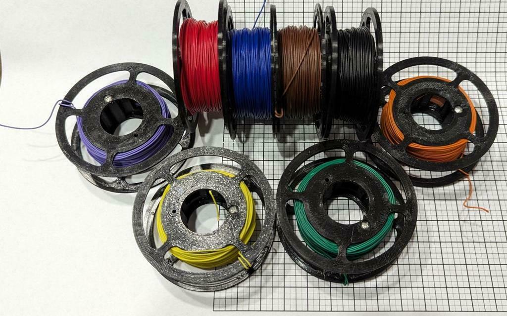 Free 3D file Mini spool 60x20・3D printing design to download・Cults
