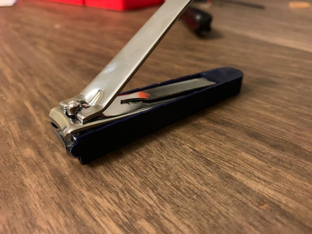 Free 3D file Parametric Nail Clipper Catcher OpenSCAD 💅・3D printable ...