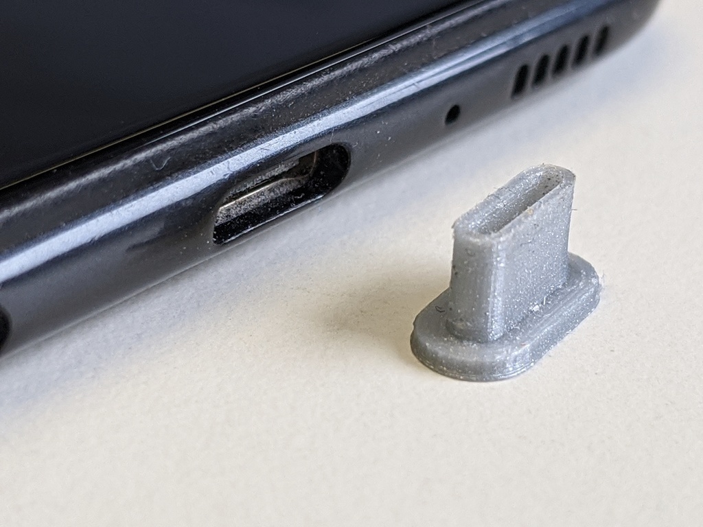 Free 3D file USB_C_cover_slim 💾・Template to download and 3D print・Cults