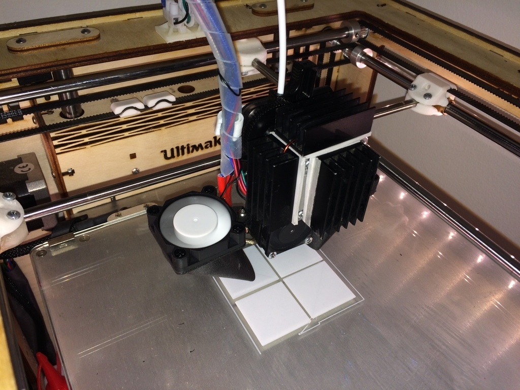 Free 3D file E3D Titan mount for Ultimaker・3D print model to download・Cults