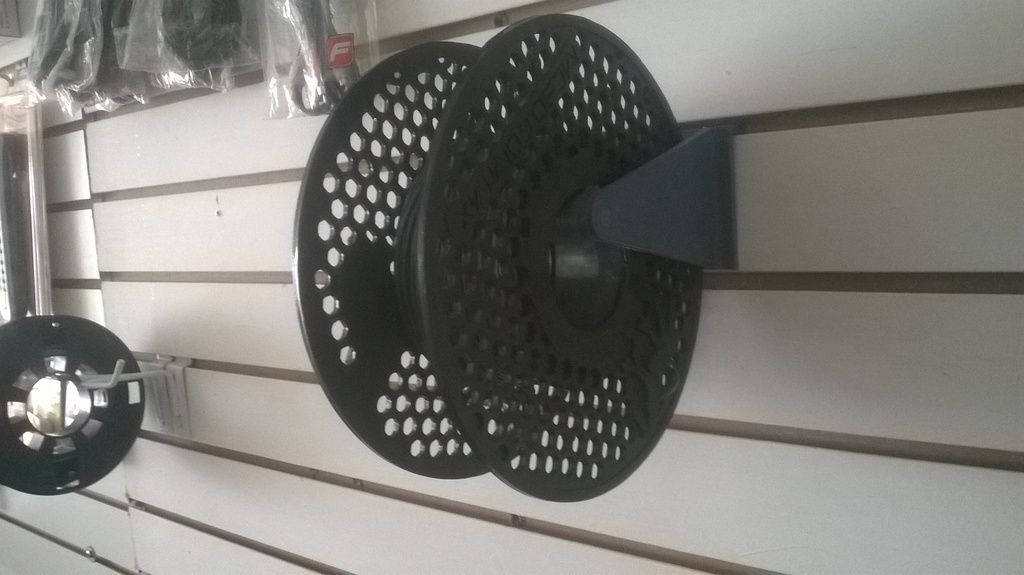 Free 3D file Slatwall Spool holder・3D printer model to download・Cults