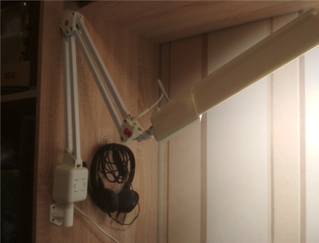 Free 3D file Wall mount for desk lamp・3D print object to download・Cults