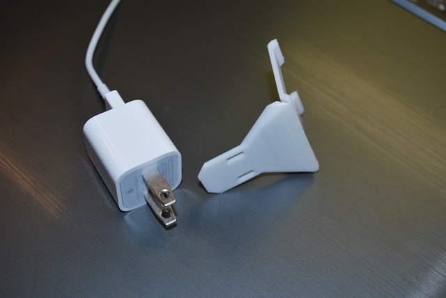Free 3D file Phone Charger Helper - Universal (works with any phone or ...