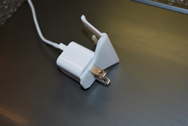 Free 3D file Phone Charger Helper - Universal (works with any phone or ...