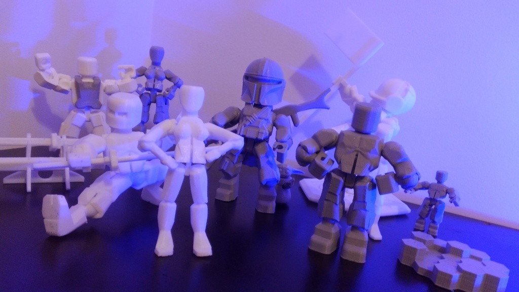 Free 3D file AVA - Awesome Action Figure Girl 👧・3D print design to ...