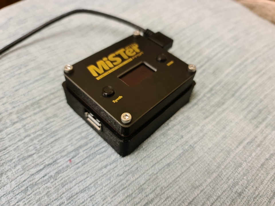 Free 3D file Mister MT32pi CASE / HAT 🎩・3D print object to download・Cults