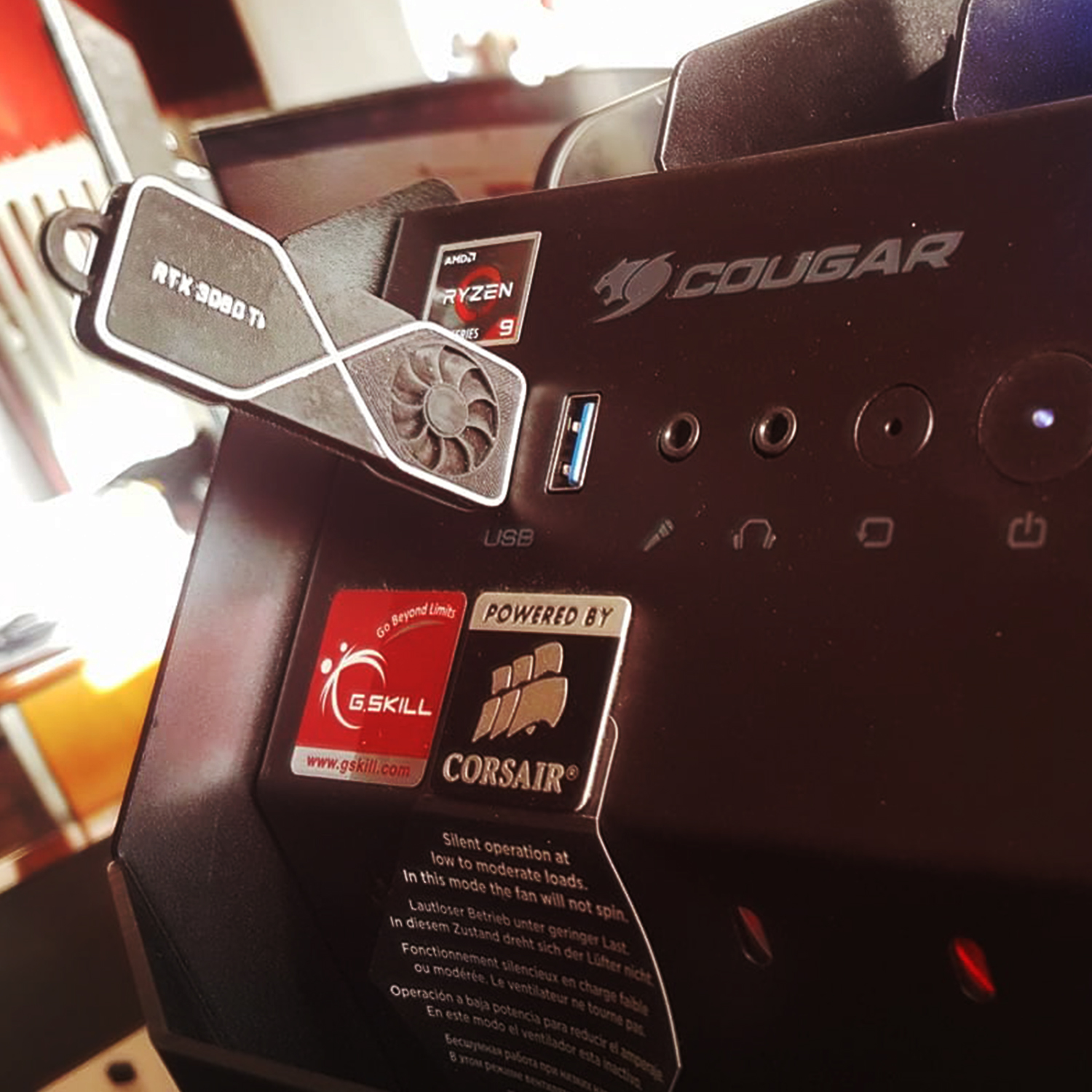 STL file USB case GPU & keychain 💾・Model to download and 3D print・Cults