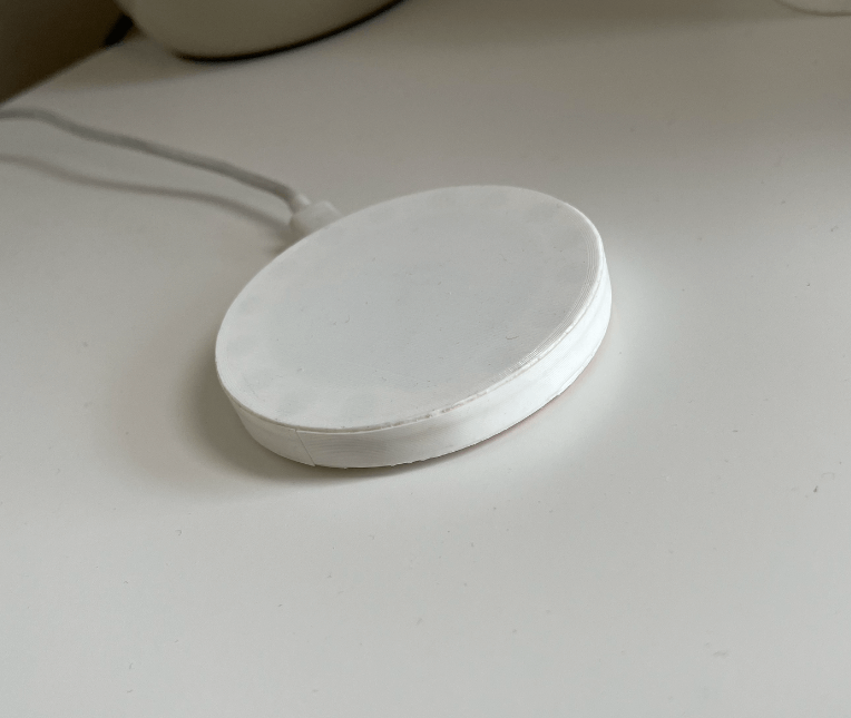 Free STL file Magsafe case for cheap QI wireless charger・3D print model ...