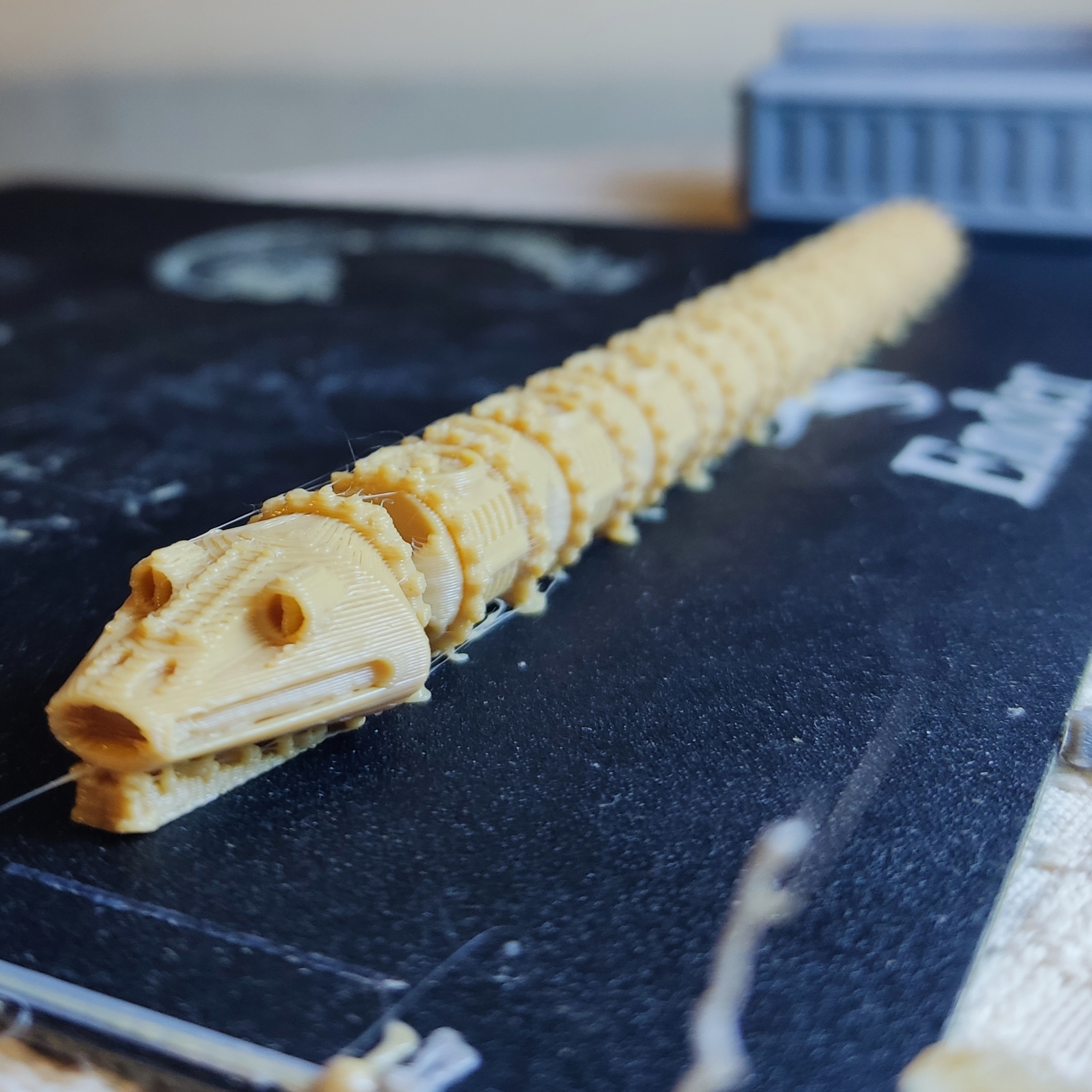 STL file Articulated robot snake・3D print design to download・Cults