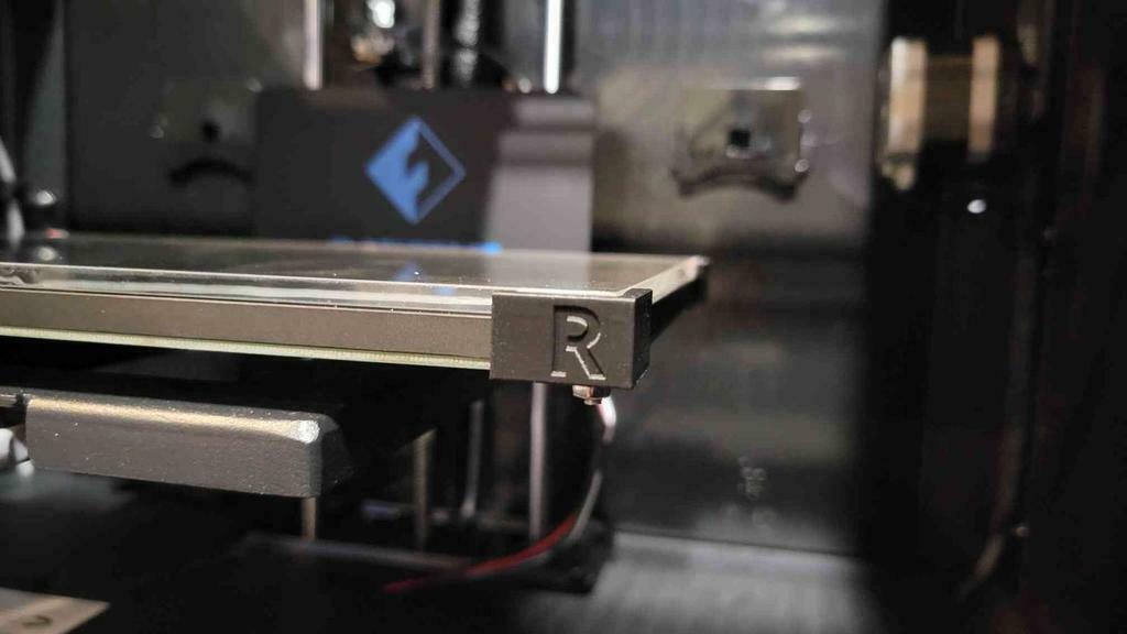 Free 3D file Flashforge Creator Glass Bed Holders・3D print object to ...