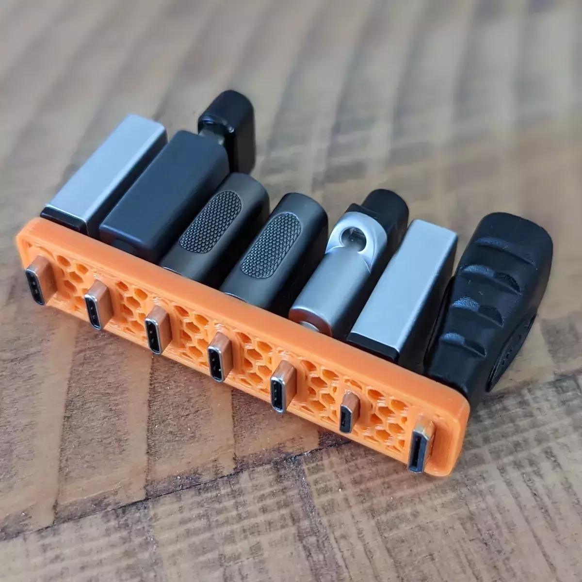 Free 3D file USB and HDMI Dongle Organizers 💾・3D print model to ...