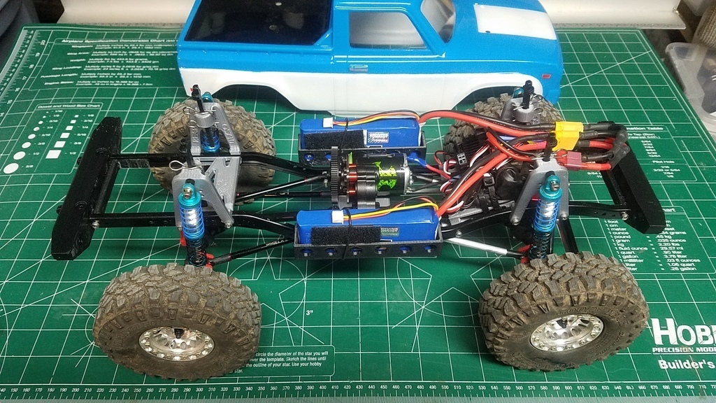 Free 3D file OSX10 / SCX10 Receiver / ESC Mount・3D printable design to ...