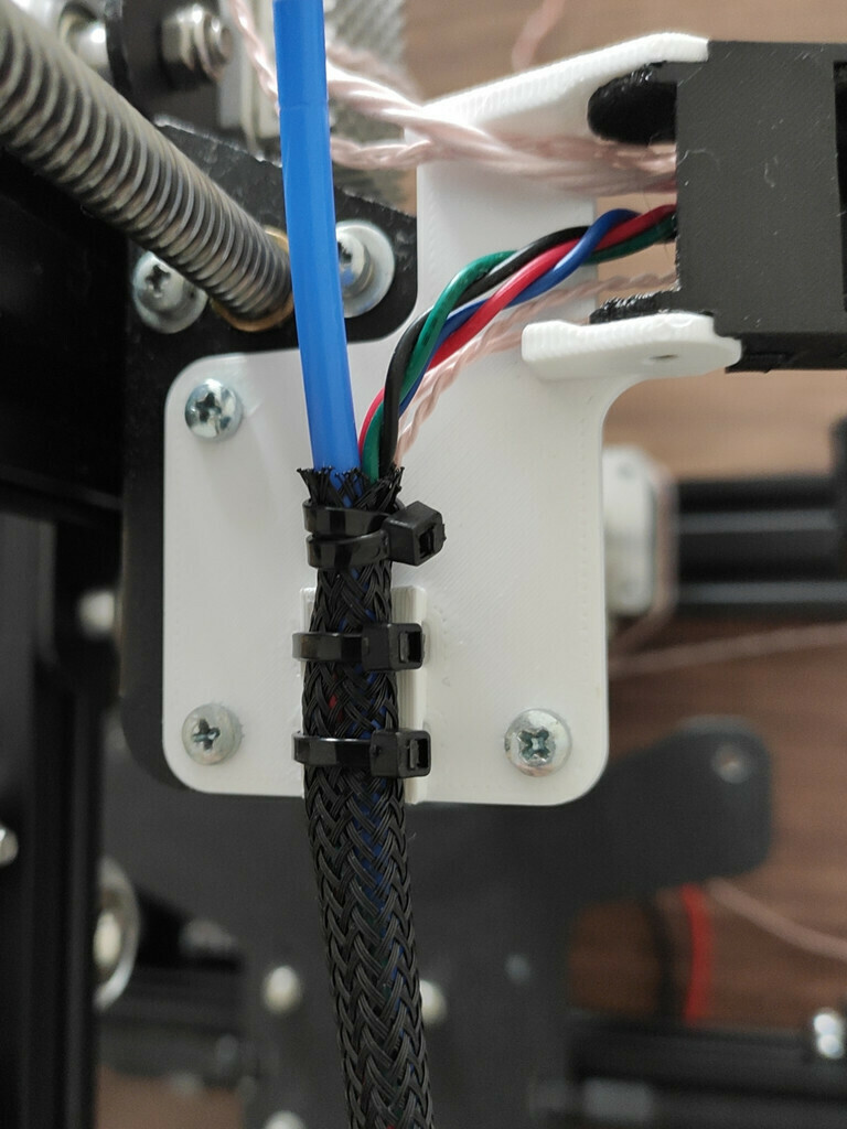 Free 3D file Ender 3 Cable Chain Extruder Mount 🔌・Design to download ...