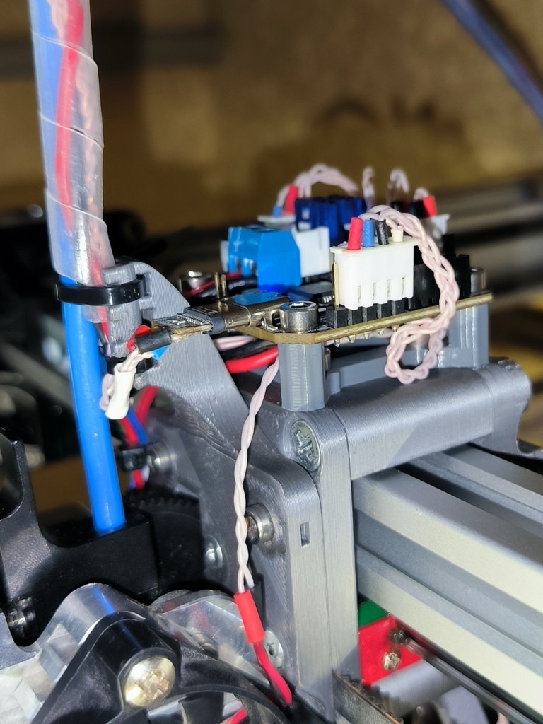 Free 3D file EBB42 holder for E-Bot 🧞‍♂️・3D printer model to download・Cults