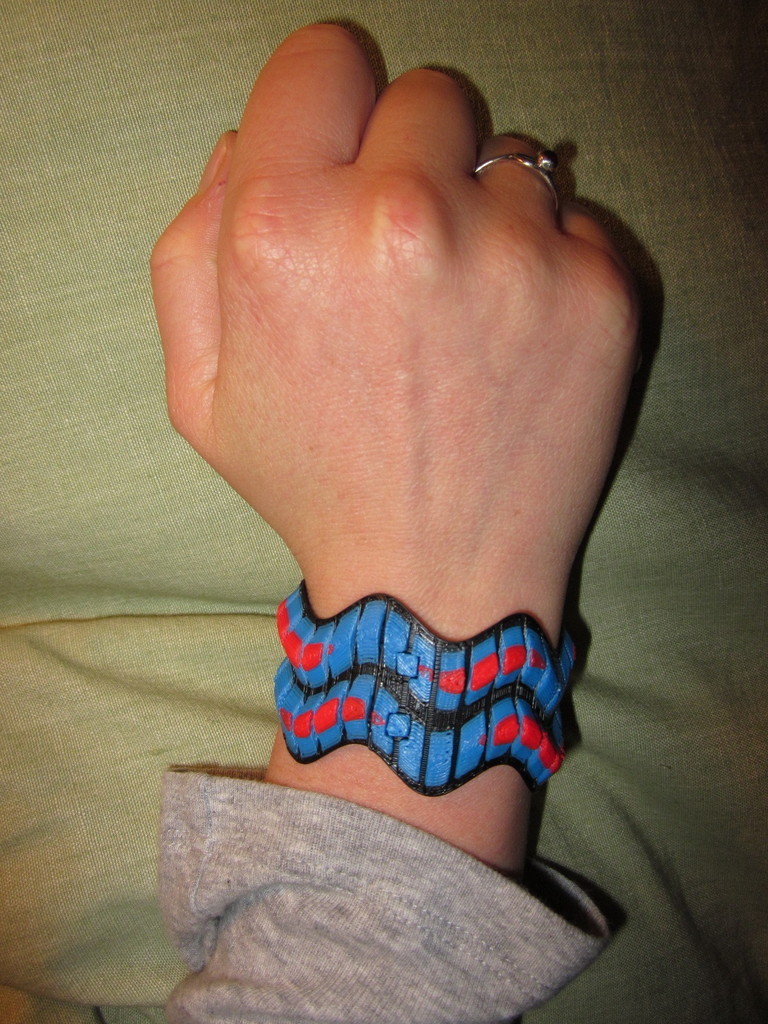 Free 3D file Flexible Bracelet・3D printable model to download・Cults