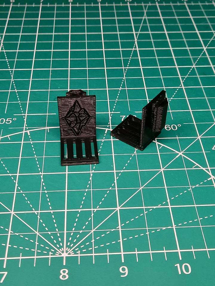 Free 3D file LED Light Strip Hanger 🧞‍♂️・3D print model to download・Cults