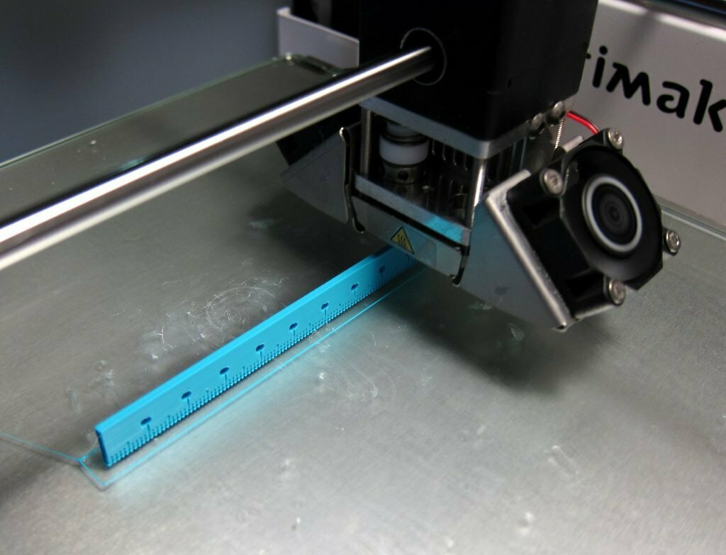 Free 3D file 10 cm ruler・3D printer model to download・Cults