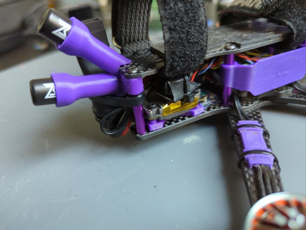 Free 3D file Source One v4 HD - Walksnail Avatar VTX mount 20-25.5mm・3D ...