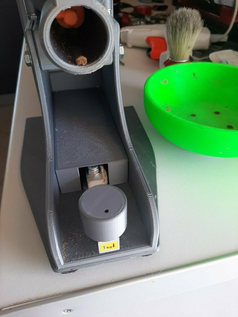 Free 3D file Load cell cover for Fully automatic cat feeder by Der ...