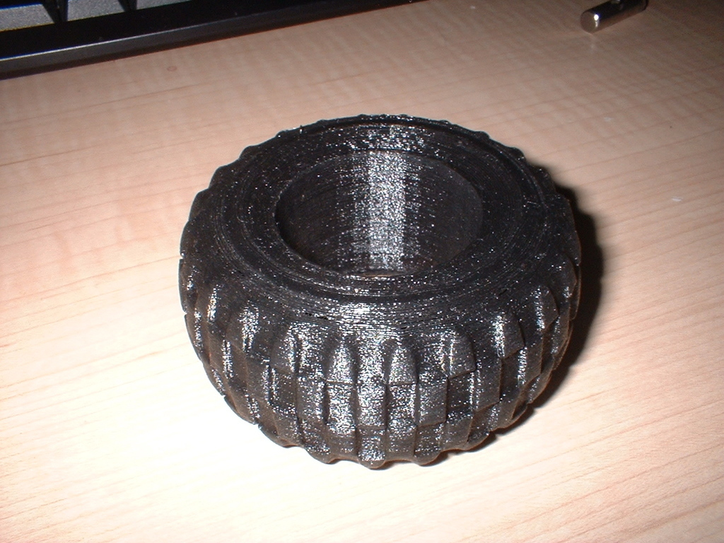 Free 3D file Tire for RC car・Template to download and 3D print・Cults