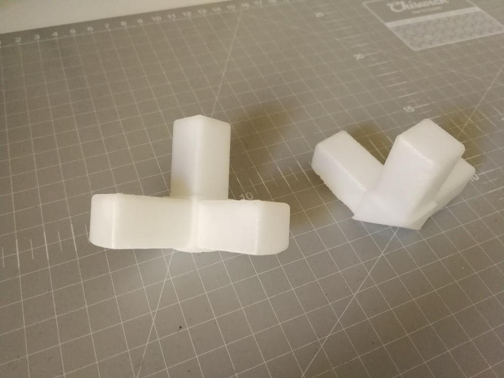 Free 3D file Customizable square tube corner bracket・3D printing ...